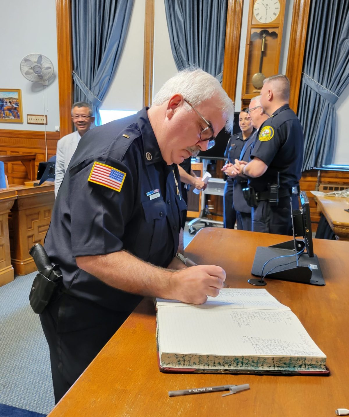 Scenes From A Swearing In - InsideLowell