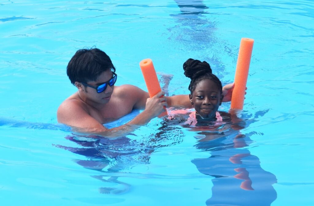 LPD & Partners Dive in To Offer Free Swimming Lessons - InsideLowell