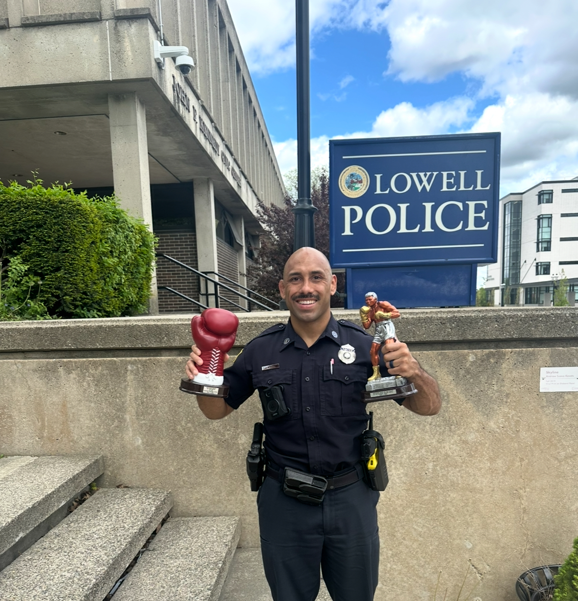 Lowell Police Officer Jonathan Rivera Captures Combat Zone Championship ...